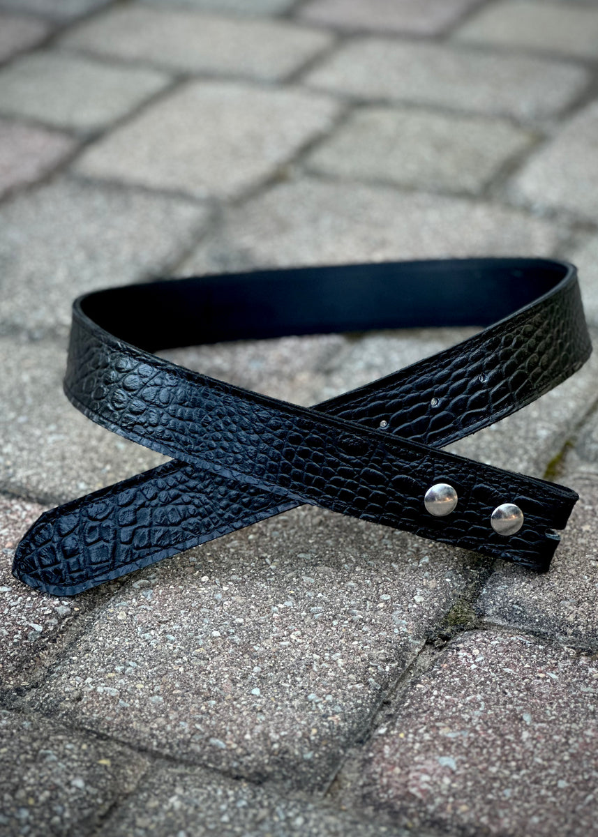 Simple Embossed Leather Belt – Crooked Horn Leather Company